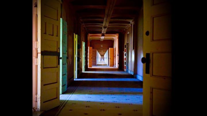 Amazon.com: The Control Group : Brad Dourif, Justen Jones, Ross ...