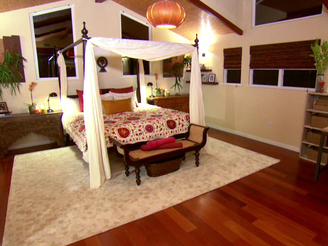 Prime Video: Room Crashers - Season 2