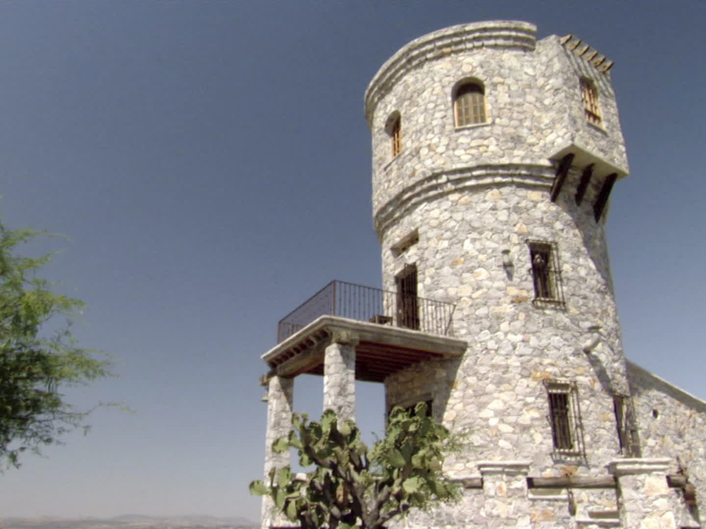 Prime Video: World's Most Extreme Homes - Season 3