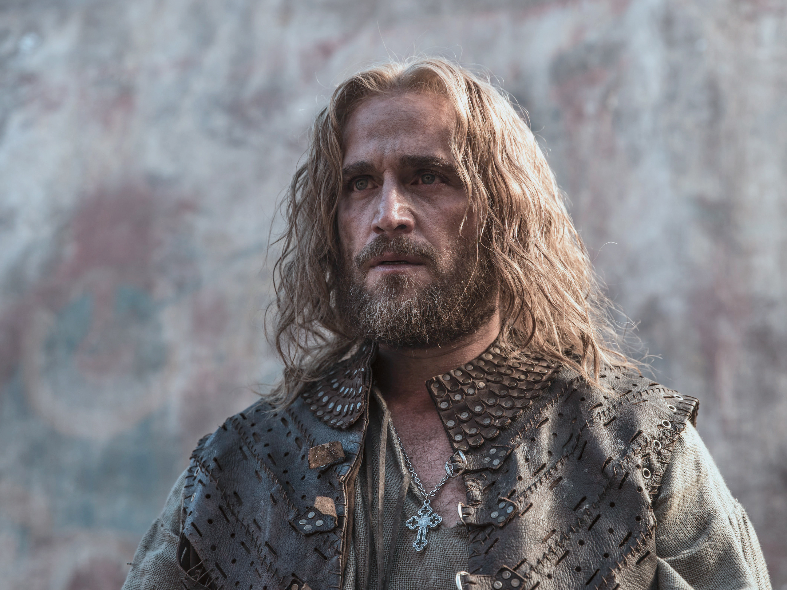 Prime Video: Hernán - Season 1