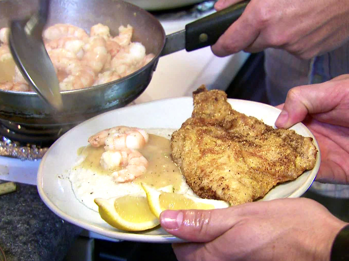 Prime Video: Bizarre Foods America - Season 1