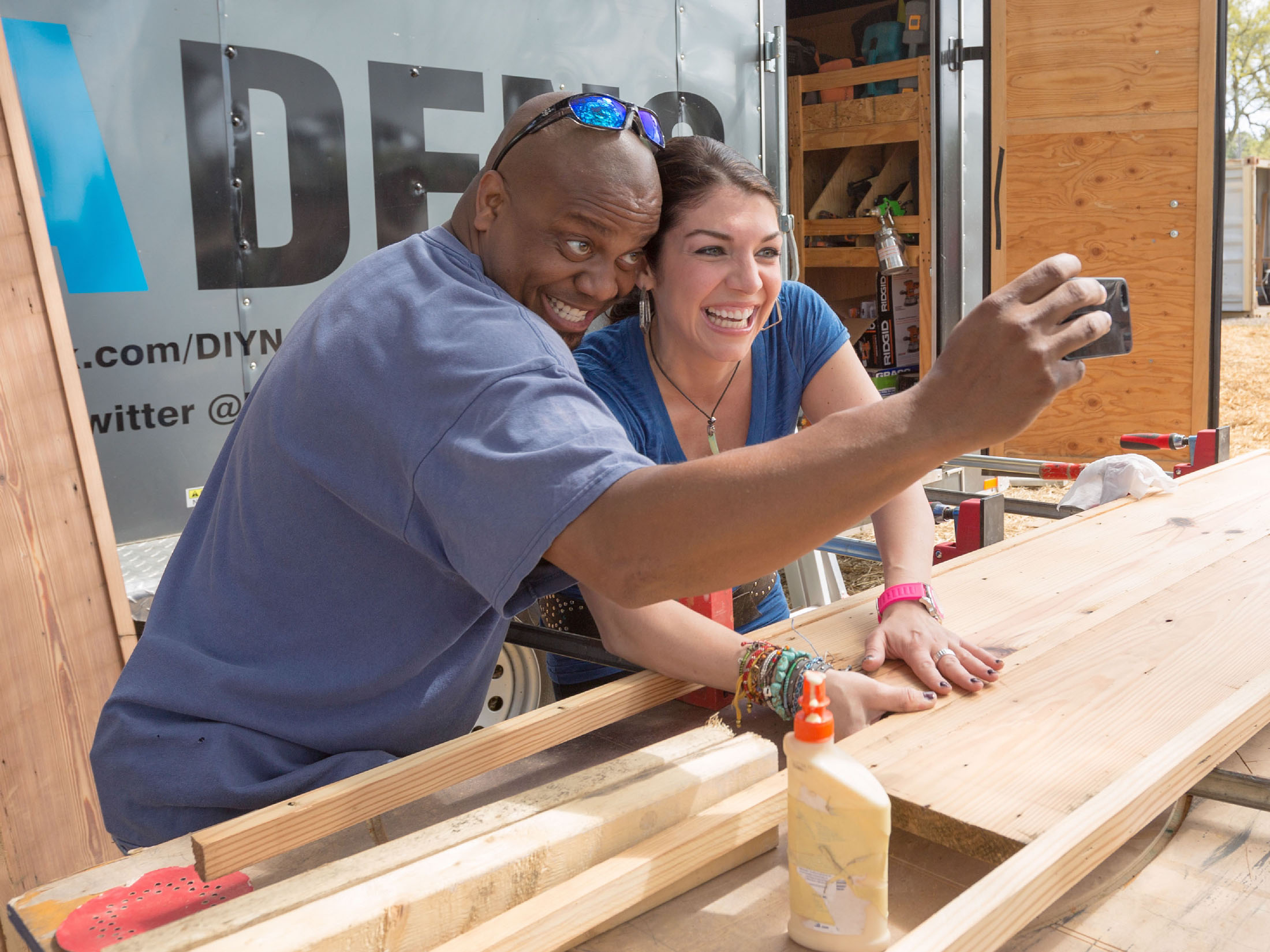 Prime Video: Mega Dens - Season 4