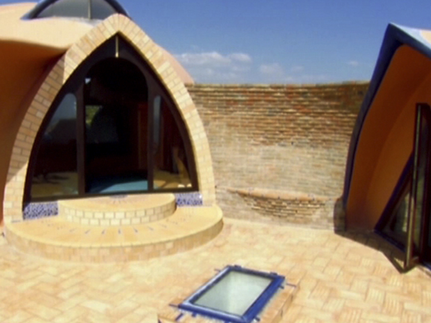 Prime Video: World's Most Extreme Homes - Season 5