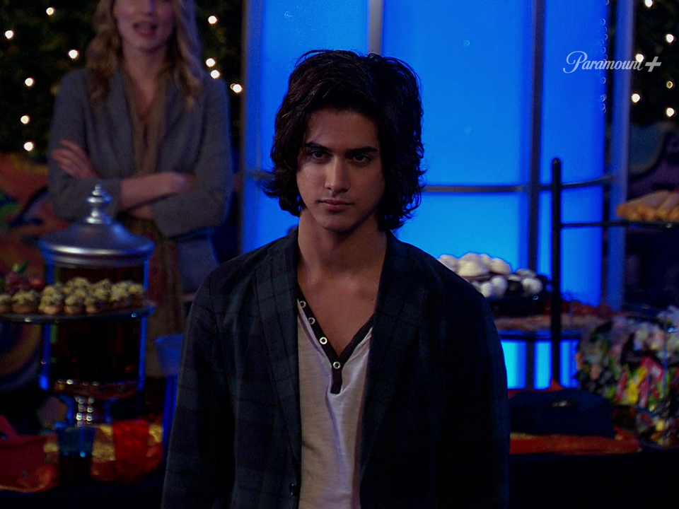 Prime Video: Victorious Season 3