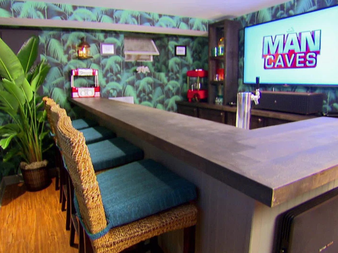 Prime Video: Man Caves - Season 13