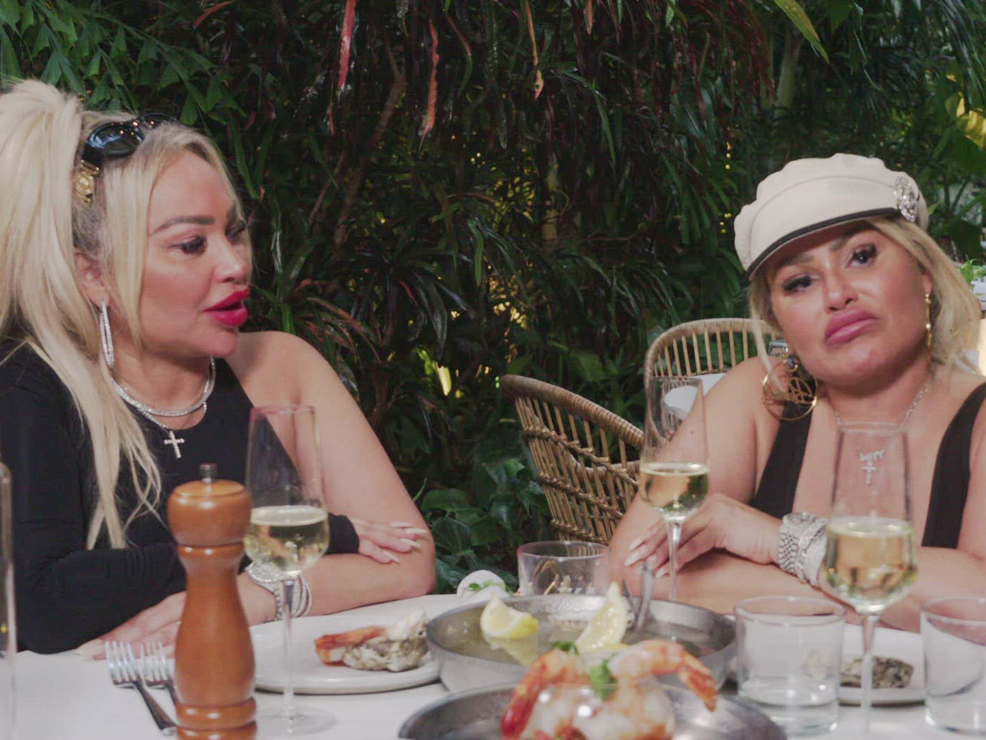 Prime Video: Darcey & Stacey - Season 4