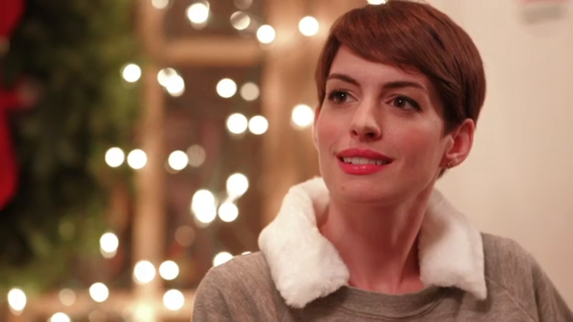 Prime Video: The Sad Off with Samuel L. Jackson and Anne Hathaway