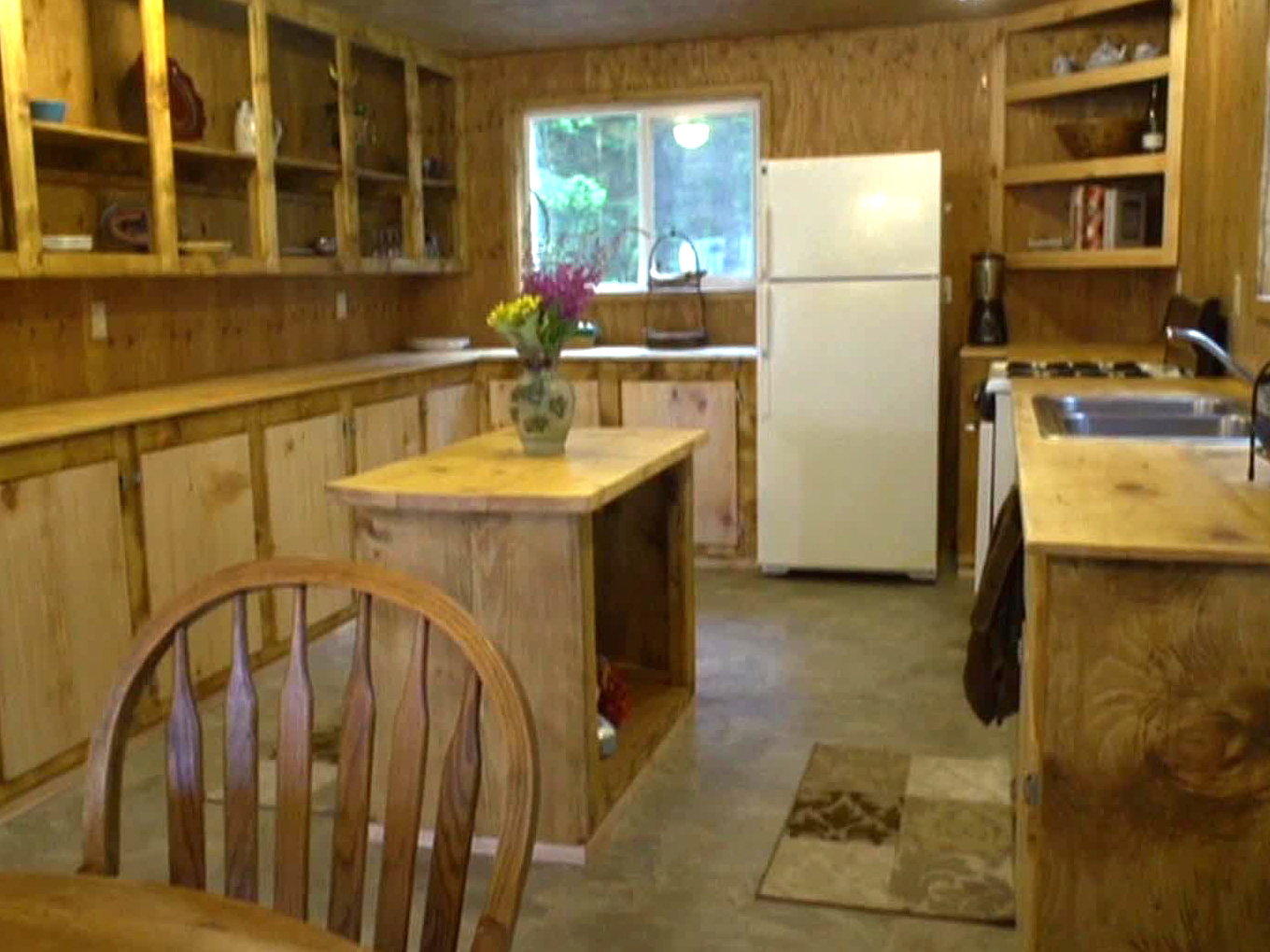 Prime Video: Building Alaska - Season 1