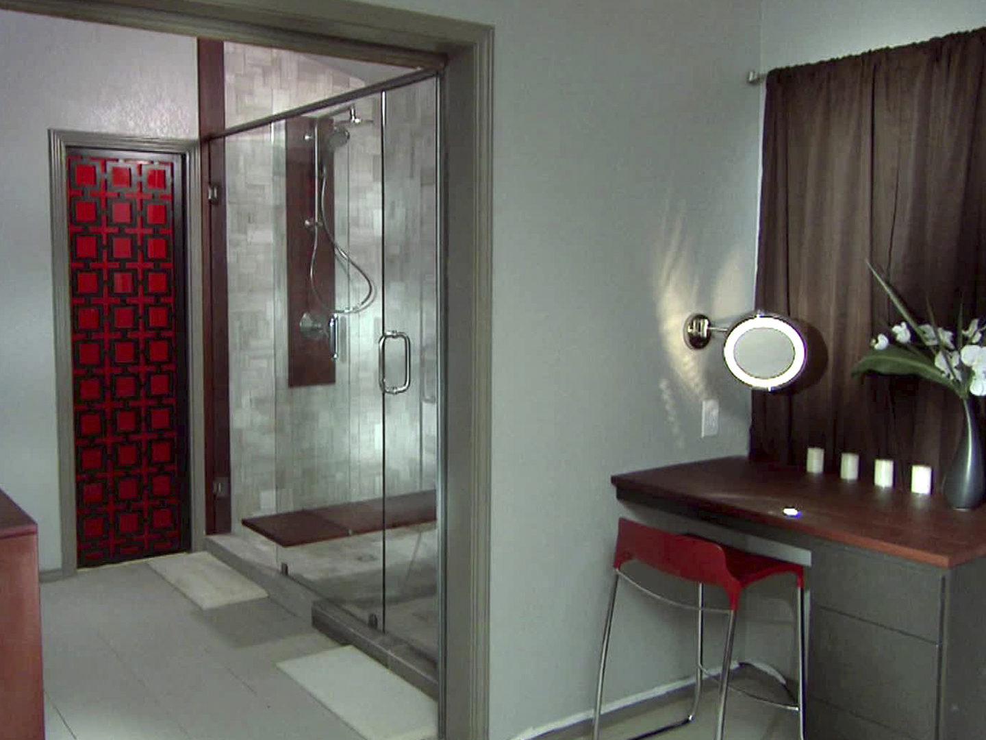 Prime Video: Bath Crashers - Season 7