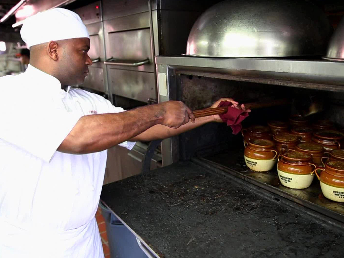 Prime Video: Bizarre Foods: Delicious Destinations - Season 1