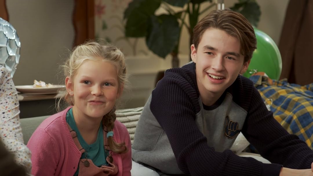 Watch Hunter Street Season 5 | Prime Video