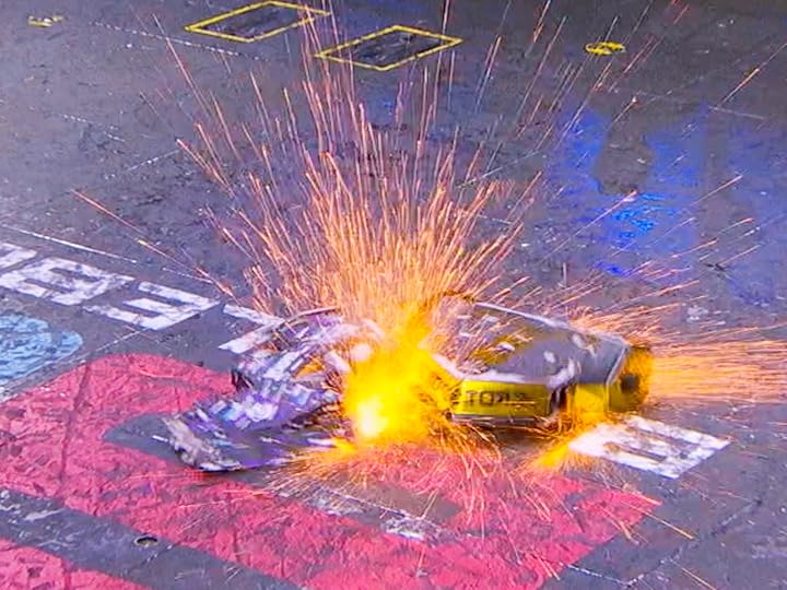 Amazon.com: BattleBots - Season 8 : Kenny Florian, Chris Rose, Wyatt ...