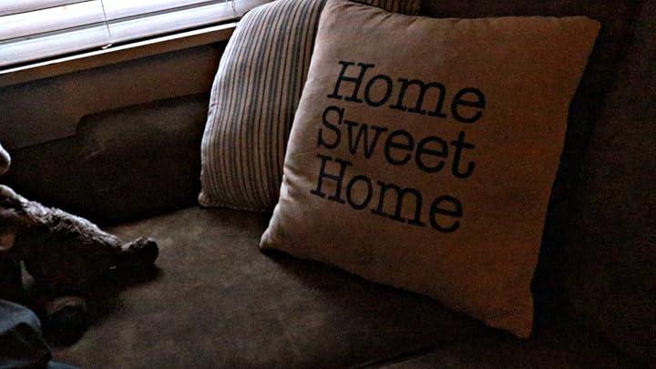 Amazon.com: A Haunted House : Connor Biddle, India Hopwood, ---, Connor ...