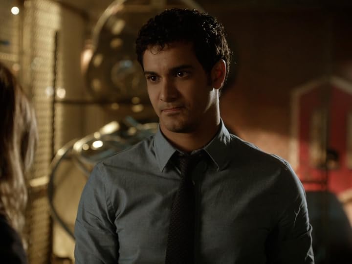 Prime Video: Scorpion - Season 1