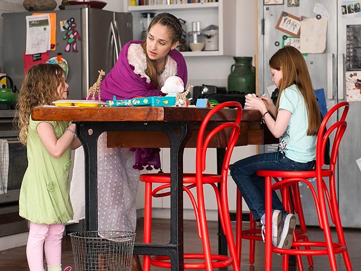 Amazon.com: Season 1 : Lena Dunham, Allison Williams, Jemima Kirke ...