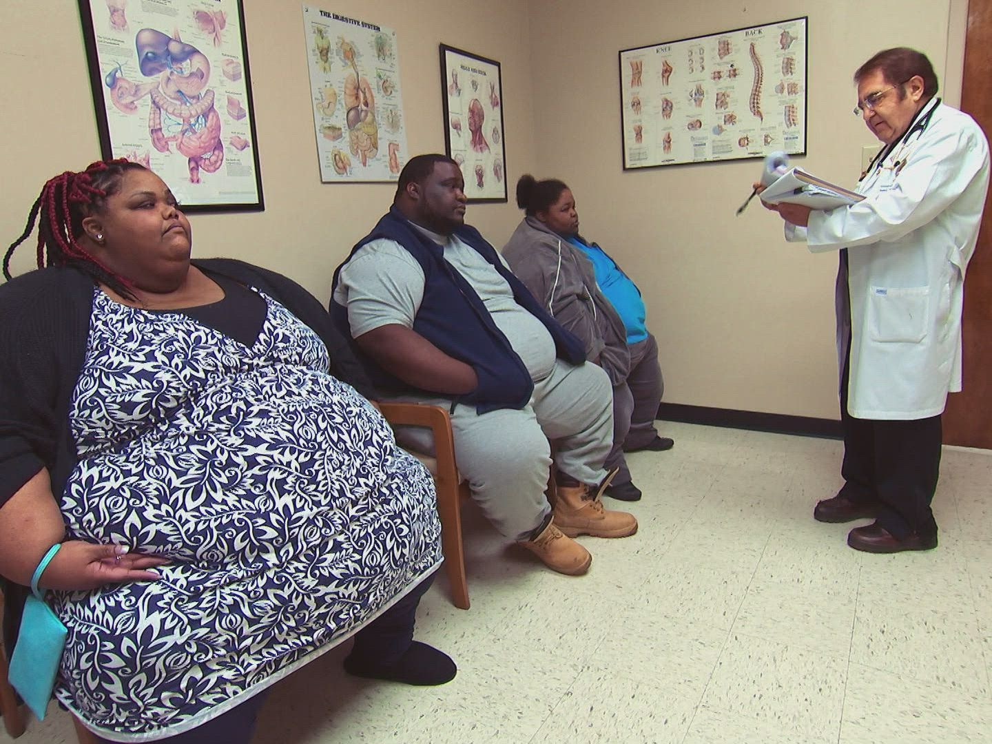 Prime Video: Family By the Ton - Specials - Season 1