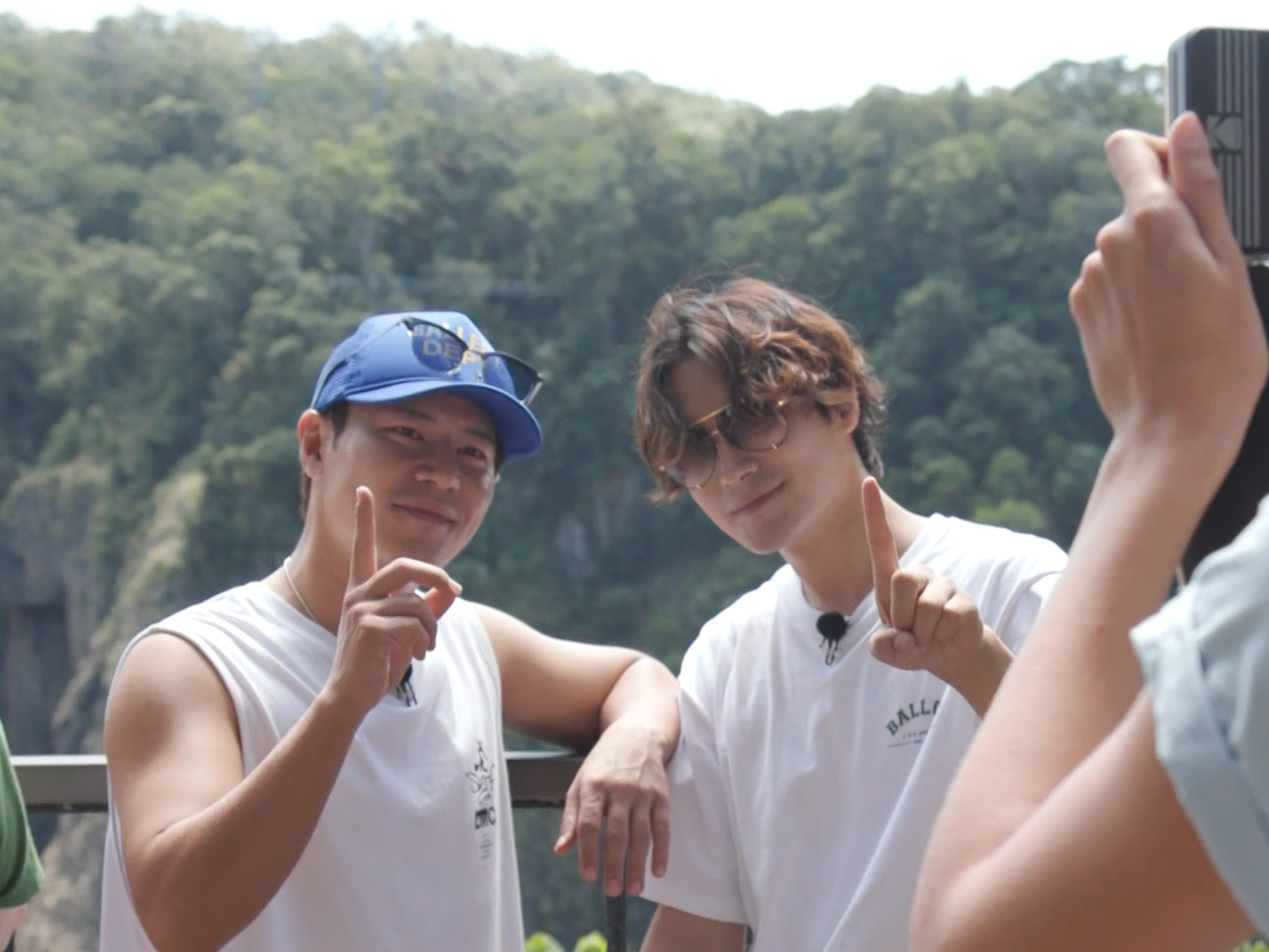 Prime Video: Besties in Wonderland