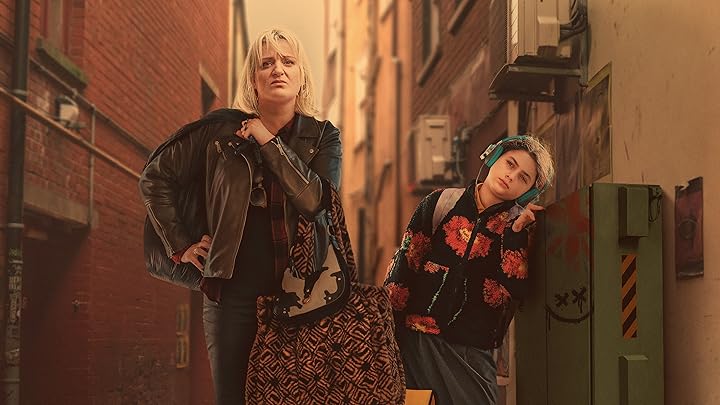 Amazon.com: Rain Dogs: The Complete First Season : Daisy May Cooper ...