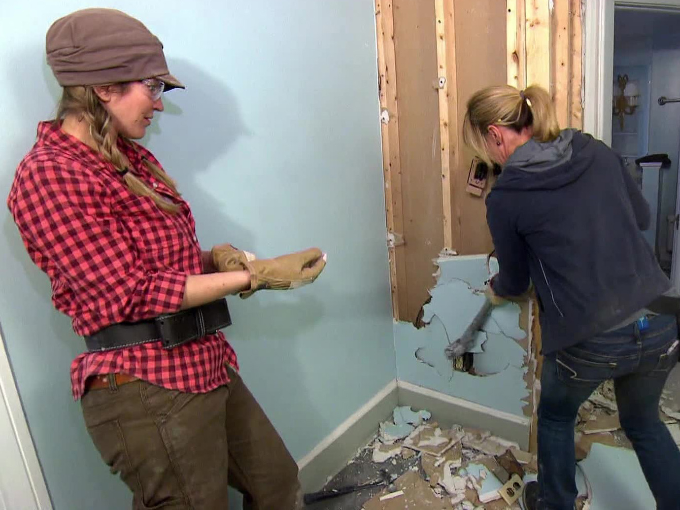 Prime Video: Renovation Realities - Season 14