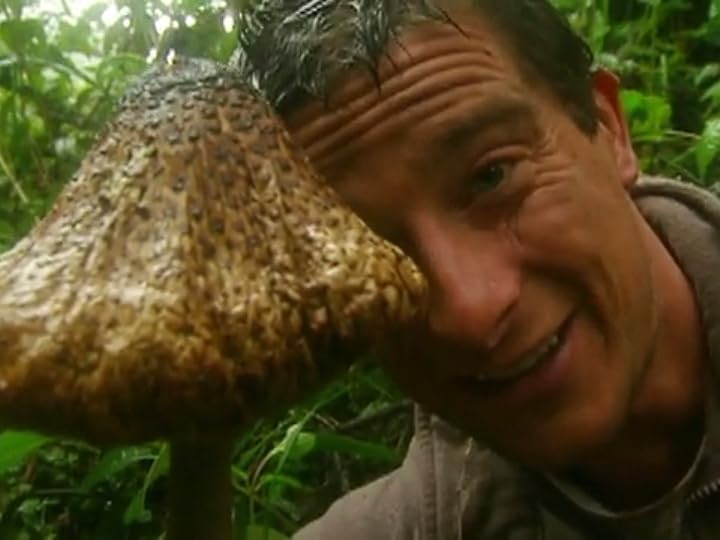 Amazon.com: Man vs. Wild - Season 1 : Bear Grylls, Hugh Ballantyne ...