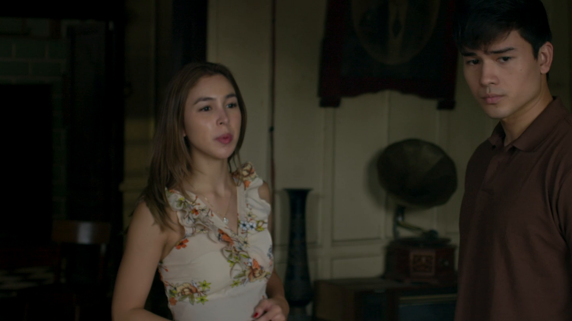Watch Bahay na Pula | Prime Video