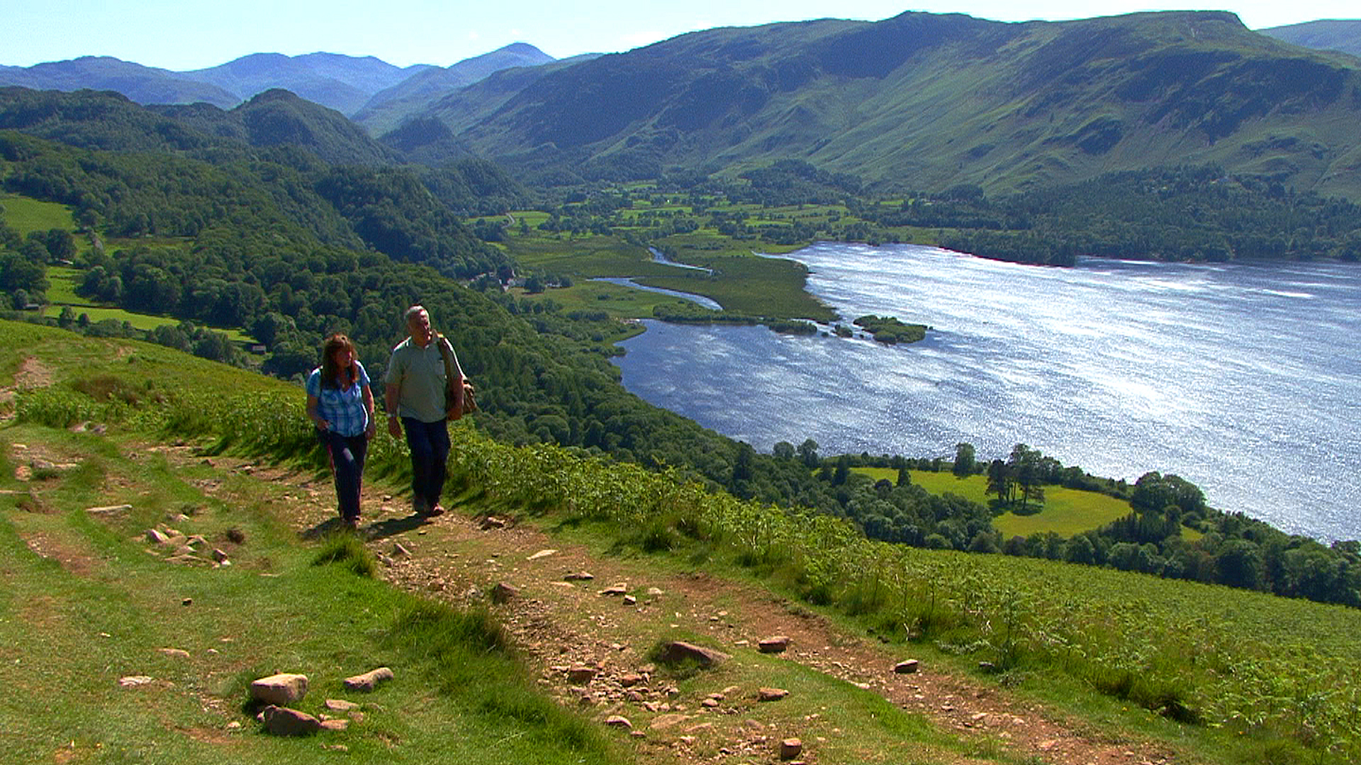 Amazon.com: Footloose in England's Lake District : Debra Rixon, David ...