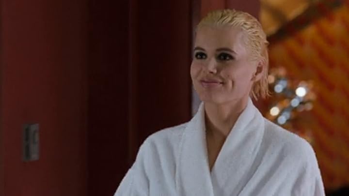 The Long Kiss Goodnight Wallpaper