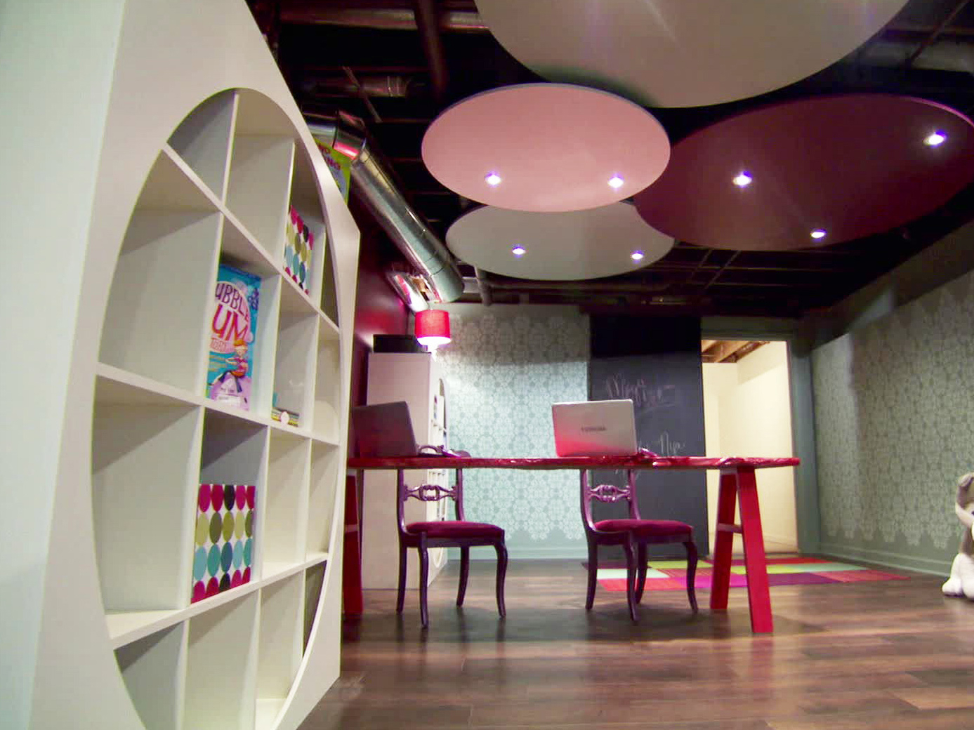 Prime Video: Mega Dens - Season 2