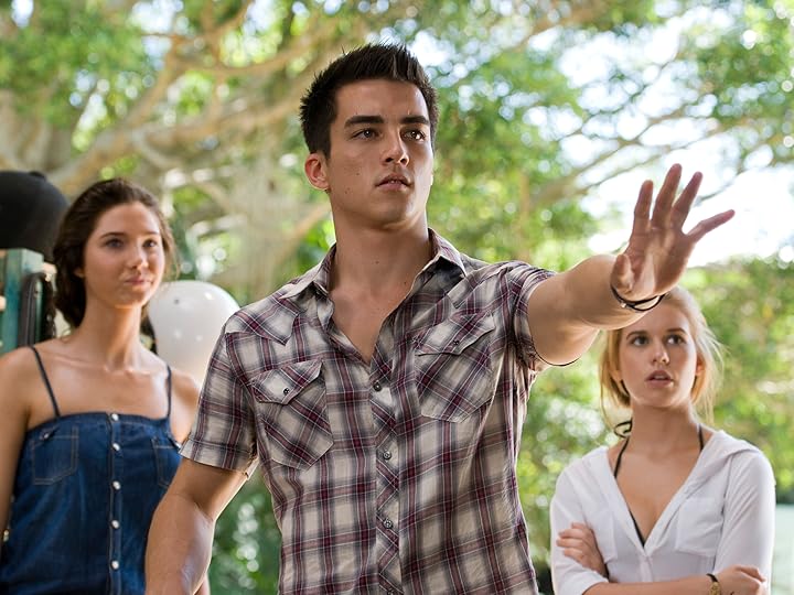 Prime Video: Lightning Point, Temporada 1