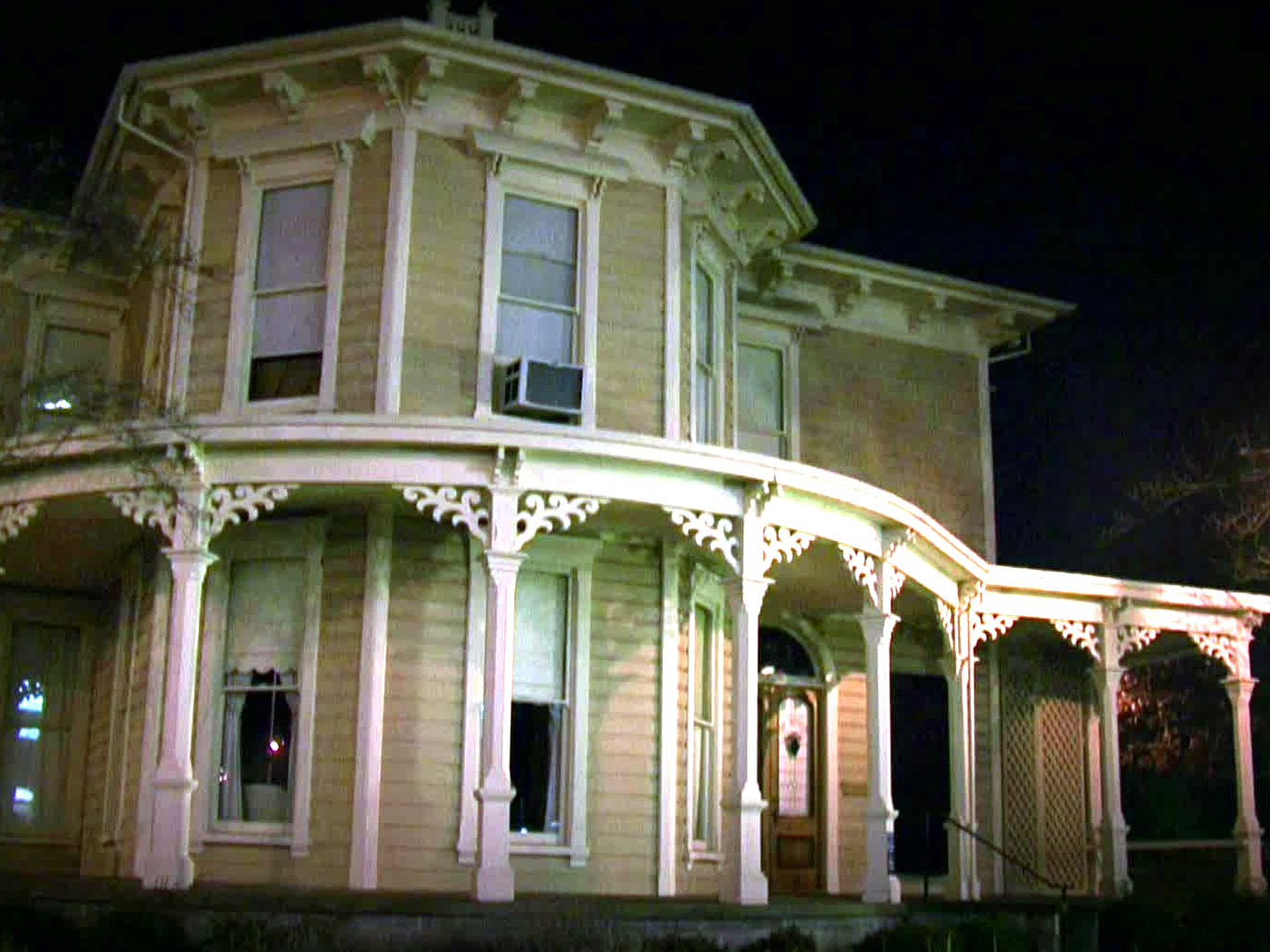 Prime Video: The Dead Files - Season 1