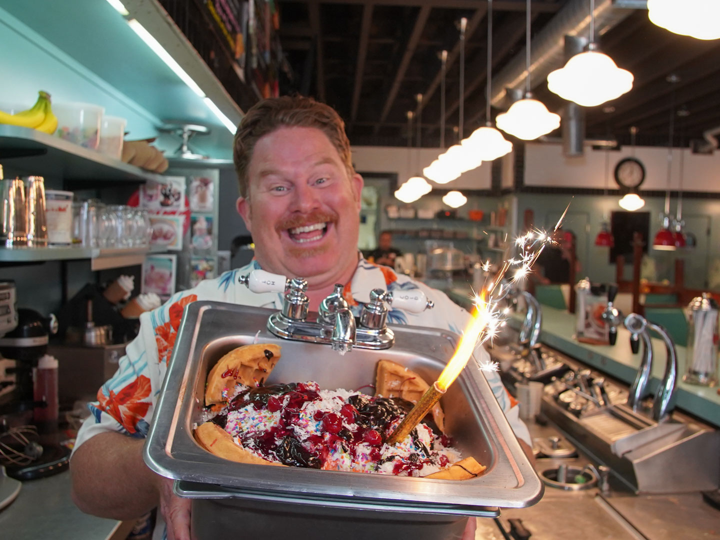 Prime Video: Man v. Food - Season 6