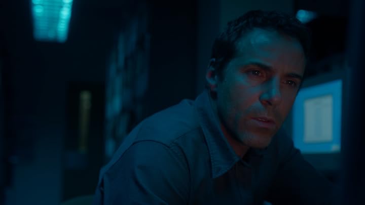 Amazon.com: Chimerica Season 1 : Naomi Yang, Alessandro Nivola, Jay Yu ...