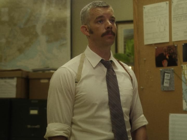 Amazon.com: American Horror Story: NYC : Sarah Paulson Sarah Paulson ...