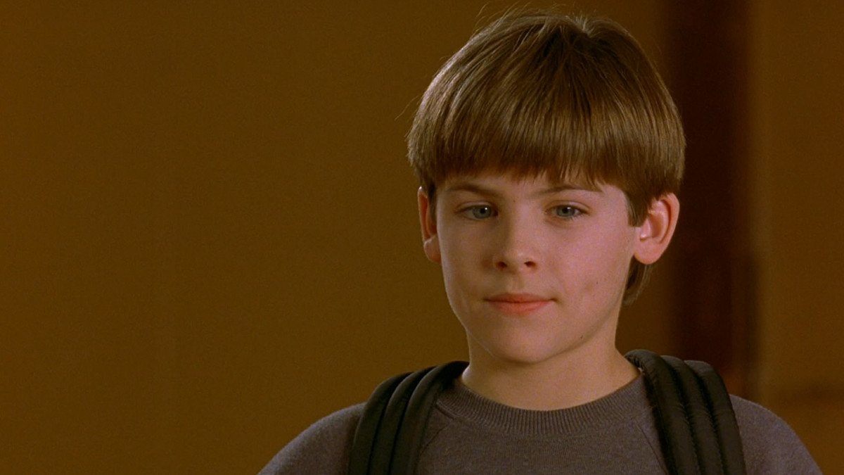 Amazon.com: Air Bud : Michael Jeter, Kevin Zegers, Wendy Makkena, Buddy ...