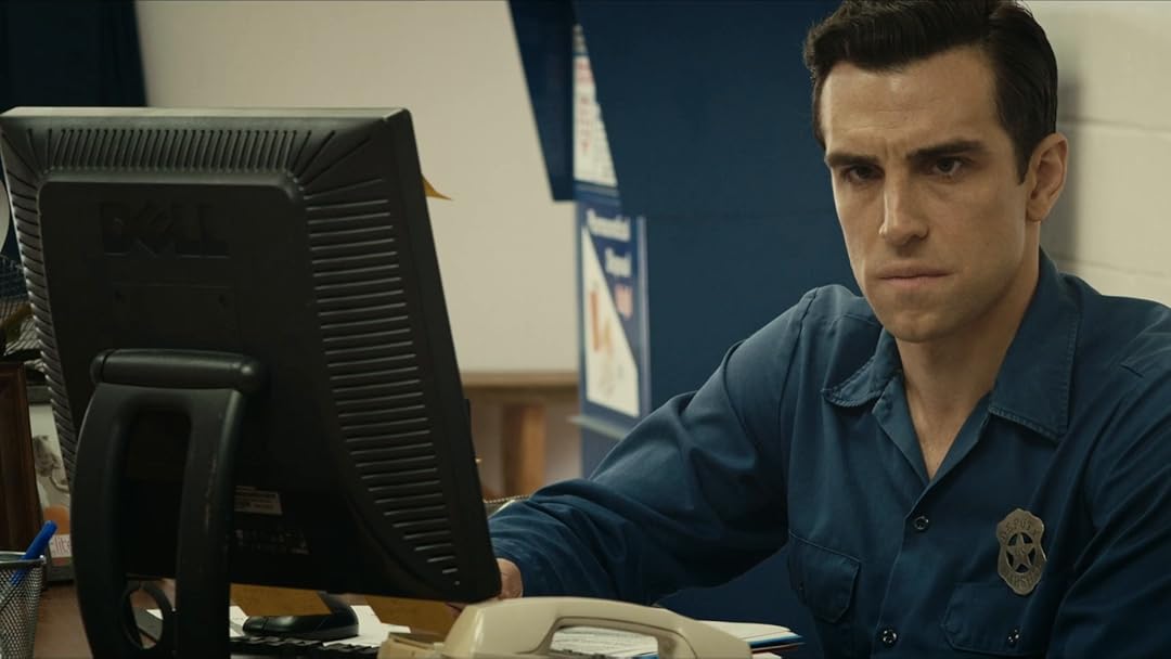 Amazon.com: Disturbing the Peace : Guy Pearce, Devon Sawa, John Lewis ...