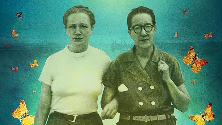 Amazon.com: Nelly & Nadine : Nelly Mousset-Vos, Nadine Hwang, Anne ...