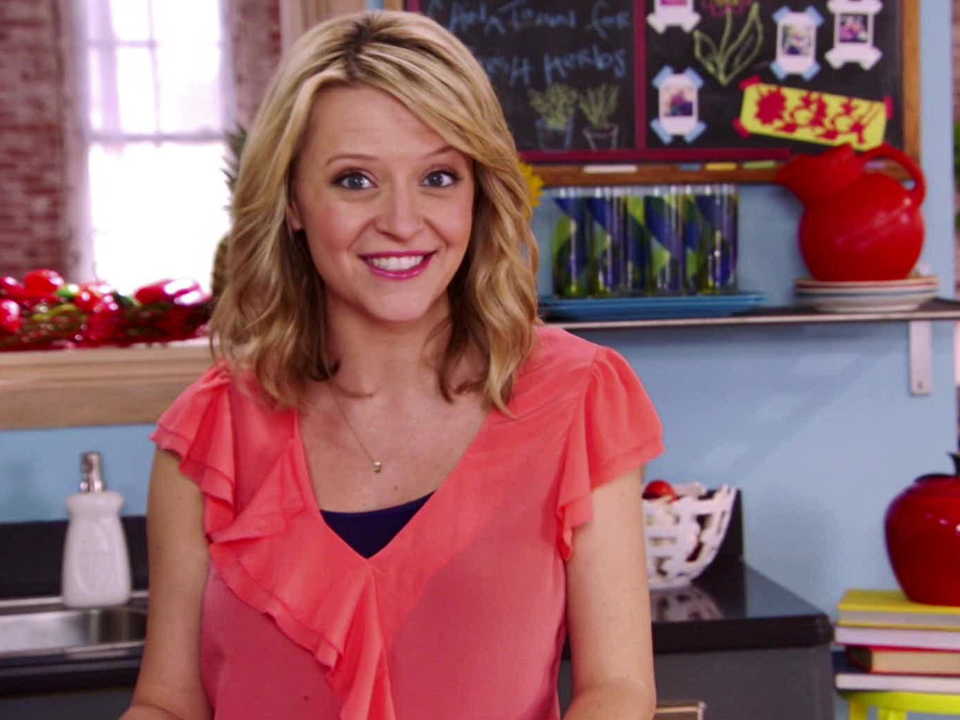Prime Video: Kelsey's Essentials - Season 4