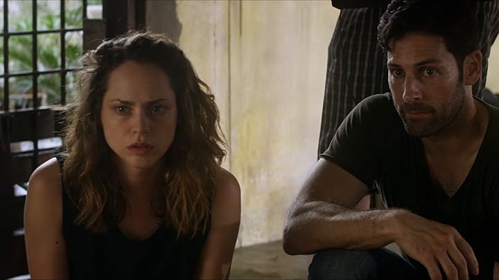 Amazon.com: Don't Look at the Demon : Randy Wayne, Harris Dickinson ...