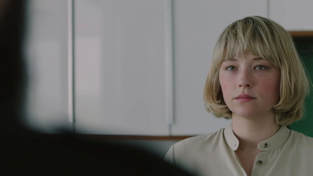 Amazon.co.jp: SWALLOW／スワロウ(字幕版)を観る | Prime Video