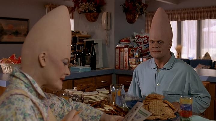 Amazon.com: Coneheads : Dan Aykroyd, Jane Curtin, Tom Davis, Dan Aykroyd, Bonnie Turner, Terry ...