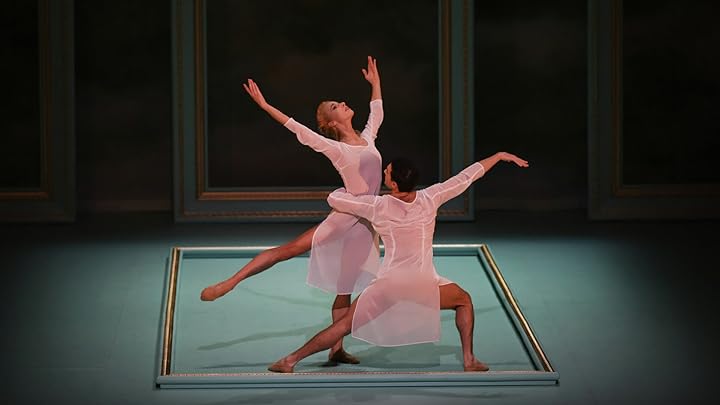 Amazon.com: Marie-Antoinette : Claire Lonchampt, Mickaël Conte, Irma ...