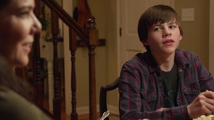 Prime Video: Max (2015)