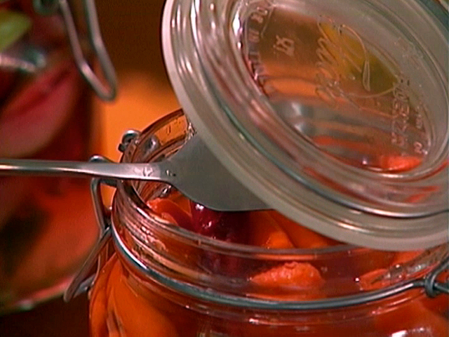 Prime Video: Good Eats - Season 3