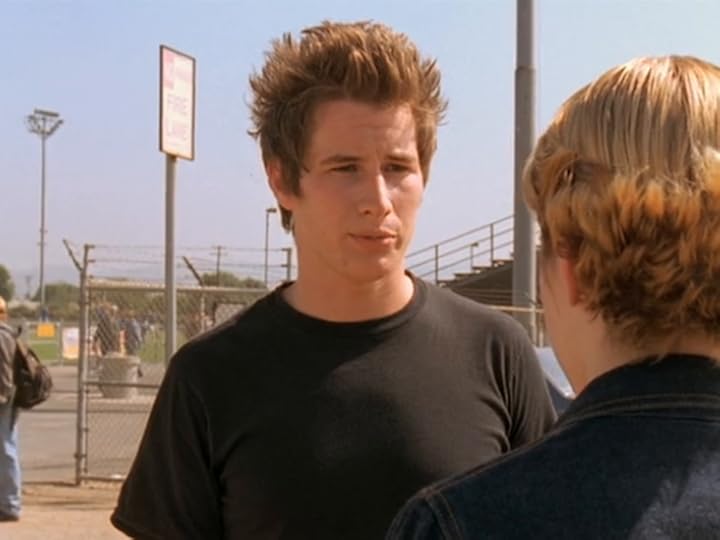 Prime Video: Roswell - Season 1