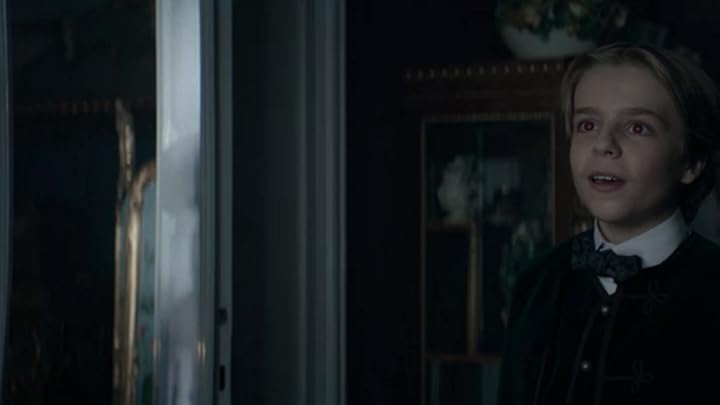 Die Erben der Nacht, Staffel 1 : Anastasia Martin, Ulrik William Græsli ...