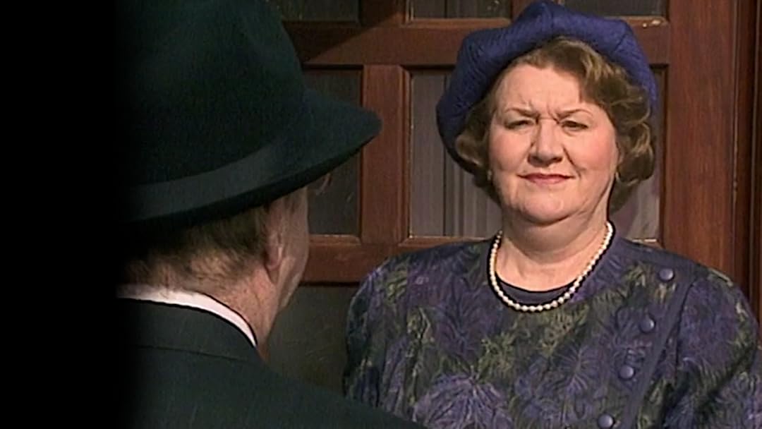 Watch Keeping Up Appearances Season 2 | Prime Video