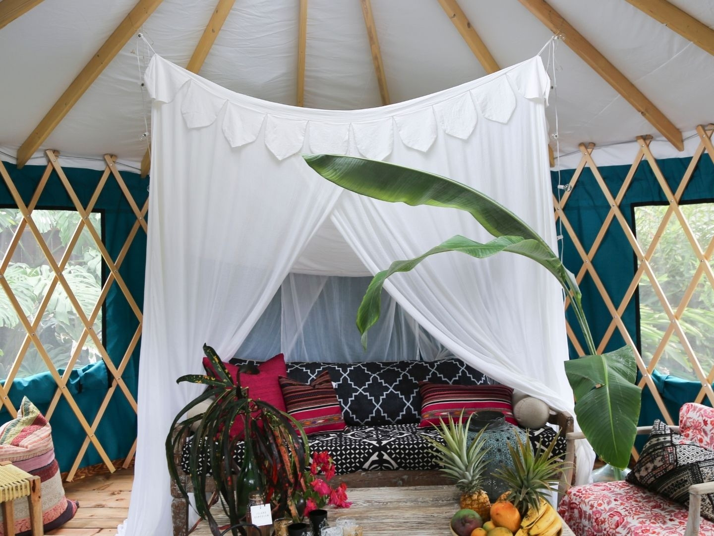 Prime Video: Love Yurts - Season 1