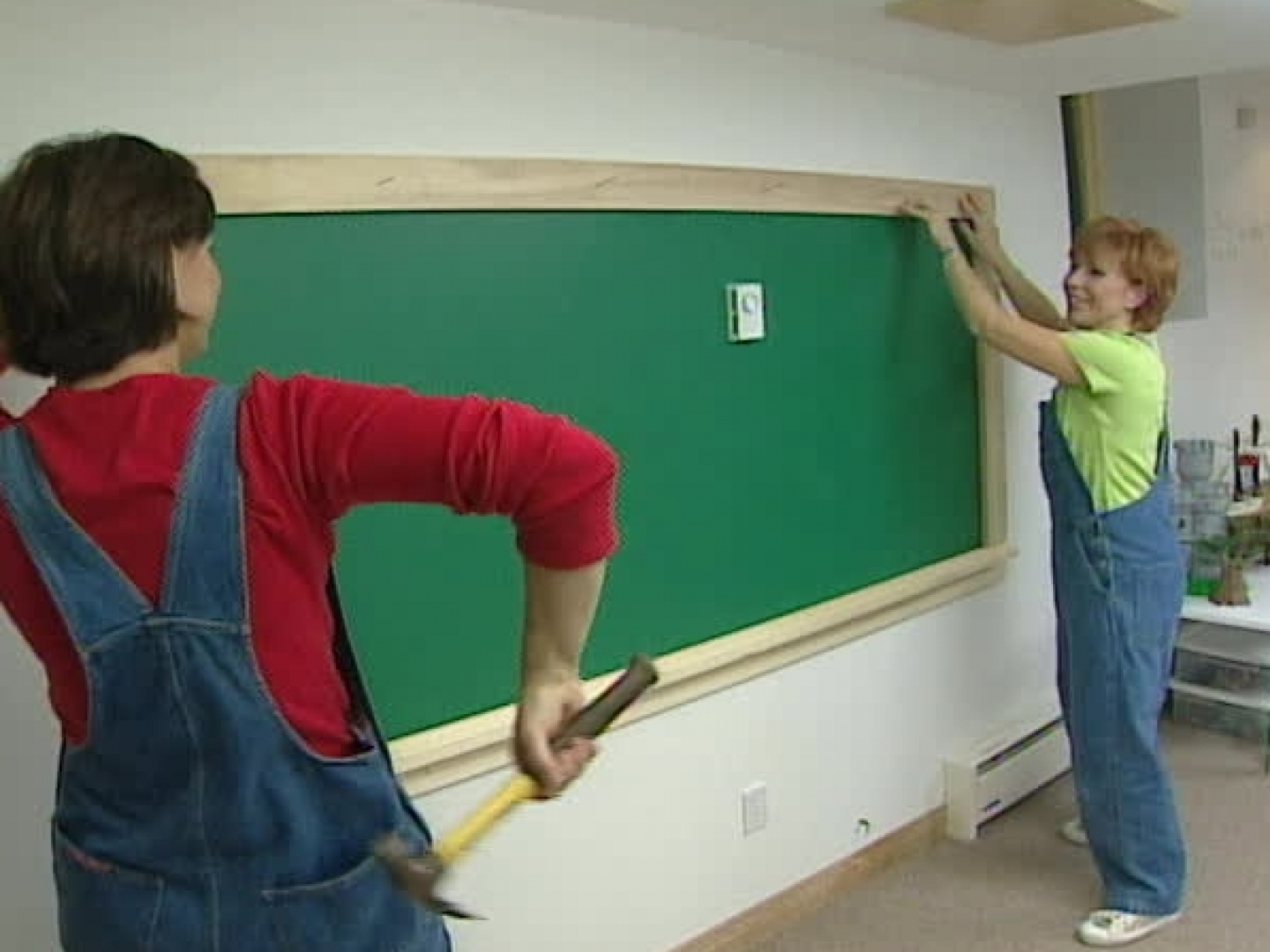 Prime Video: Decorating Cents - Season 3