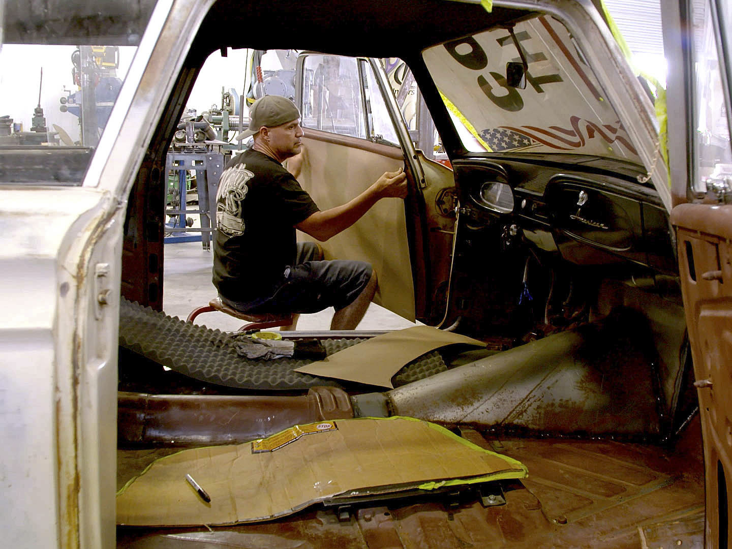 Prime Video: Iron Resurrection Extra - Season 1