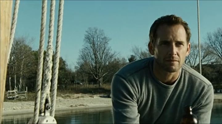 Prime Video: Hide Away